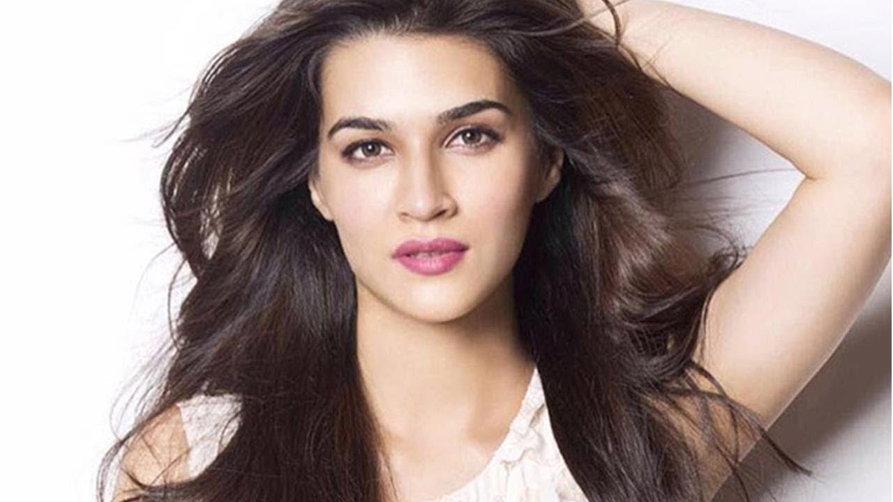 Kriti Sanon Biography, Age, Height, Weight, Family, Wiki & More - Bio Glance